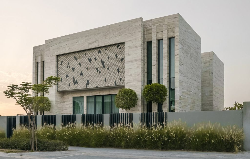 How to Choose the Best Travertine for Dubai's Luxury Villas - IWCSTONE ...
